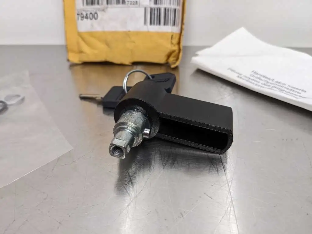 Hoffman C-WHK/79400 Concept Key-Locking Handle – NEO Surplus