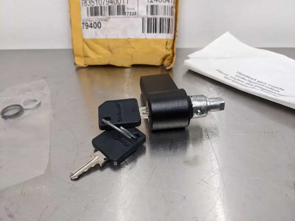 Hoffman C-WHK/79400 Concept Key-Locking Handle – NEO Surplus