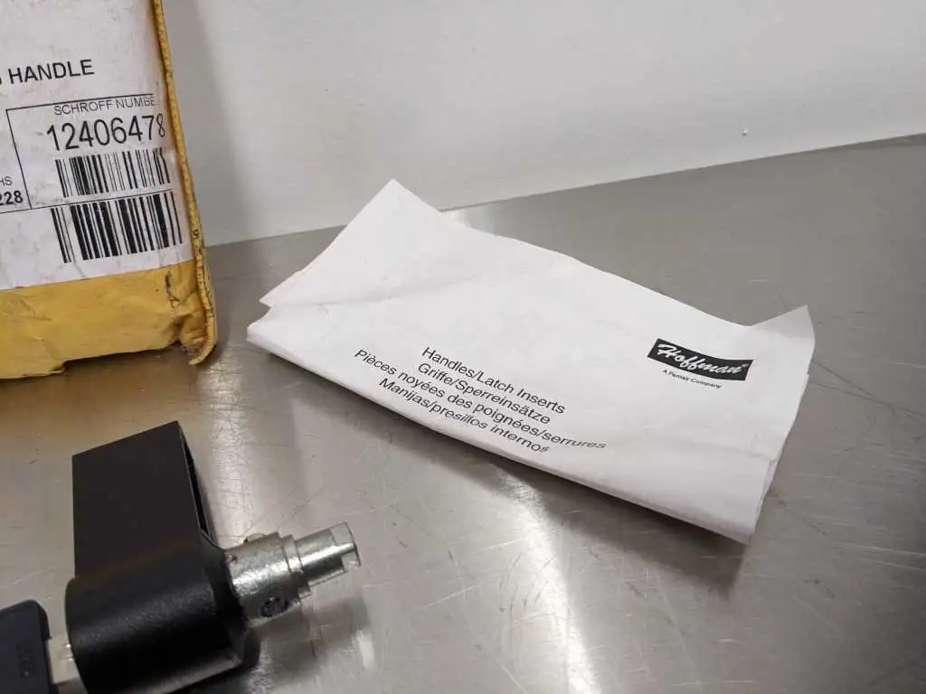 Hoffman C-WHK/79400 Concept Key-Locking Handle – NEO Surplus