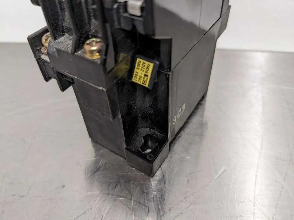 Kasuga MUF10-4 Magnetic Contactor 20A – NEO Surplus