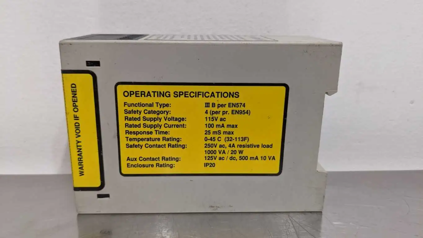 Banner AT-AM-2A Safety Relay Response Time 25mS max III B Per EN574 ...